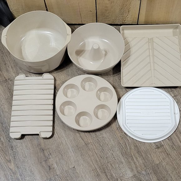 Anchor Hocking | Kitchen | Microwave Cookware Set | Poshmark